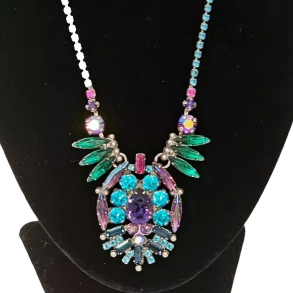 Sorrelli | Jewelry | Sorrelli Northern Lights Rhinestone Necklace Glows ...